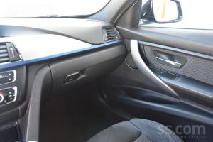 Zils BMW 318 2014 Rīga, ar dzinēja tilpumu 2.00 L un nobraukumu 314 tūkst. km par 9990 €, foto 24 vietnē AUTOMOTO.COM.LV