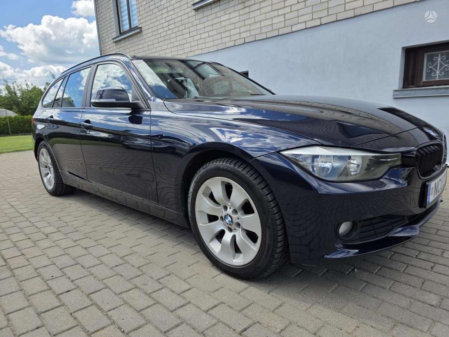 Zils BMW 318 2014 Radviliškis, ar dzinēja tilpumu 2.00 L un nobraukumu 339 tūkst. km par 6400 €, foto 3 vietnē AUTOMOTO.COM.LV