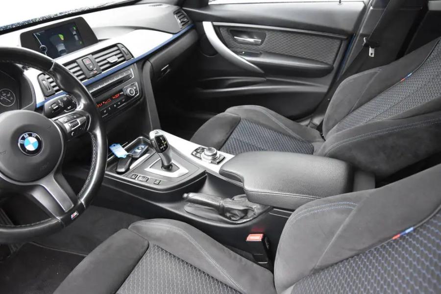 Blue BMW 318 2014 in Marupe, with an engine capacity of 2.00 L and mileage of 314 thousand km for 9900 €, photo 9 on AUTOMOTO.COM.LV