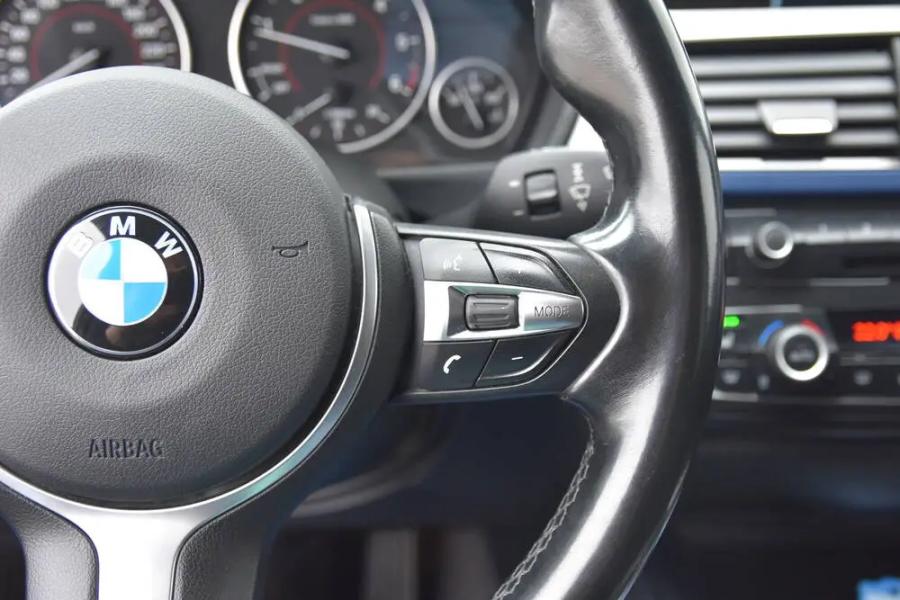 Blue BMW 318 2014 in Marupe, with an engine capacity of 2.00 L and mileage of 314 thousand km for 9900 €, photo 21 on AUTOMOTO.COM.LV