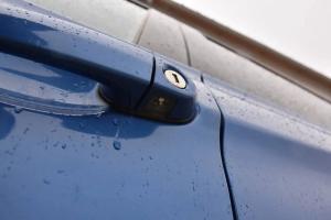 Blue BMW 318 2014 in Marupe, with an engine capacity of 2.00 L and mileage of 314 thousand km for 9900 €, photo 25 on AUTOMOTO.COM.LV
