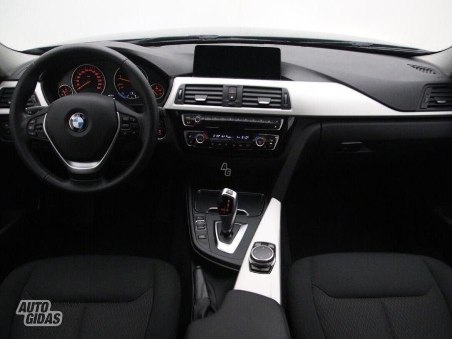 Blue BMW 318 2016 in Vilnius, with an engine capacity of 2.00 L and mileage of 149 thousand km for 11999 €, photo 2 on AUTOMOTO.COM.LV