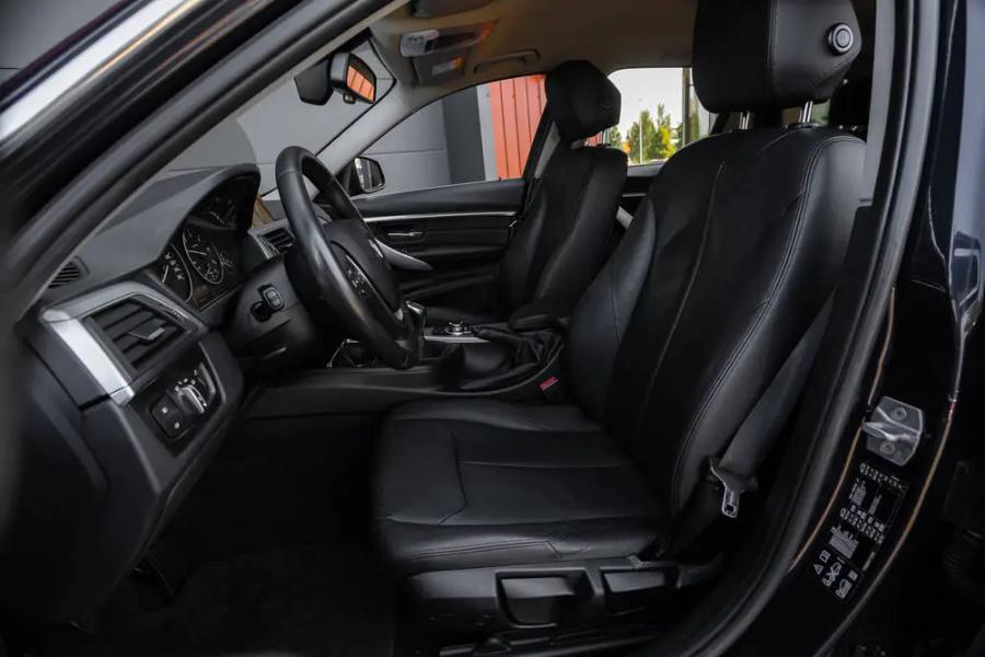 Zils BMW 318 2016 Jelgava, ar dzinēja tilpumu 2.00 L un nobraukumu 236 tūkst. km par 8950 €, foto 8 vietnē AUTOMOTO.COM.LV