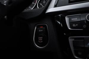 Zils BMW 318 2016 Jelgava, ar dzinēja tilpumu 2.00 L un nobraukumu 236 tūkst. km par 8950 €, foto 16 vietnē AUTOMOTO.COM.LV