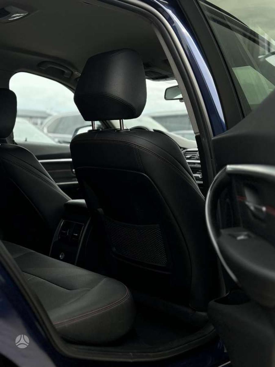 Blue BMW 318 2016 in Kaunas, with an engine capacity of 2.00 L and mileage of 299 thousand km for 9500 €, photo 32 on AUTOMOTO.COM.LV