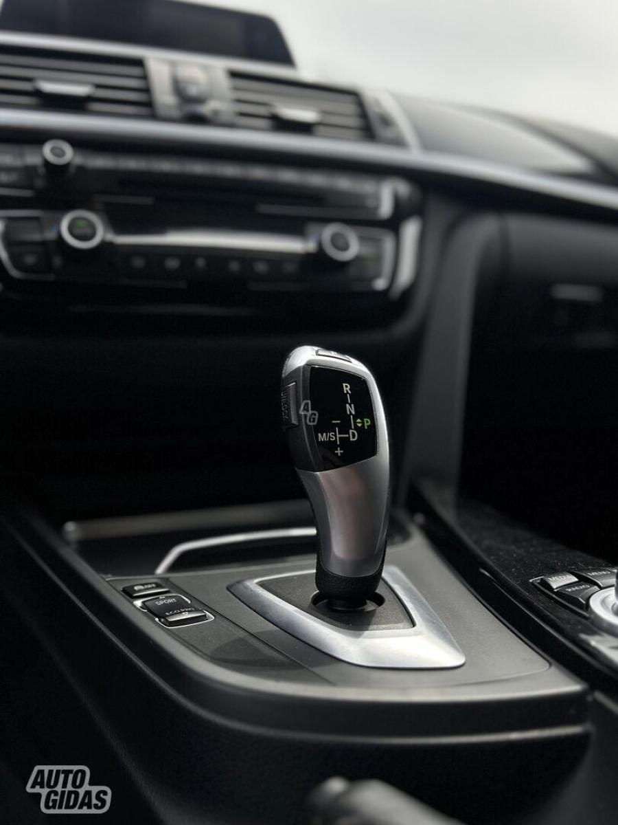 Zils BMW 318 2016 Kauņa, ar dzinēja tilpumu 2.00 L un nobraukumu 299 tūkst. km par 9499 €, foto 22 vietnē AUTOMOTO.COM.LV