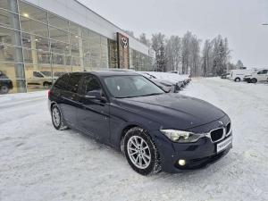 Blue BMW 318 2017 in Panevezys, with an engine capacity of 2.00 L and mileage of 312 thousand km for 8300 €, photo 3 on AUTOMOTO.COM.LV