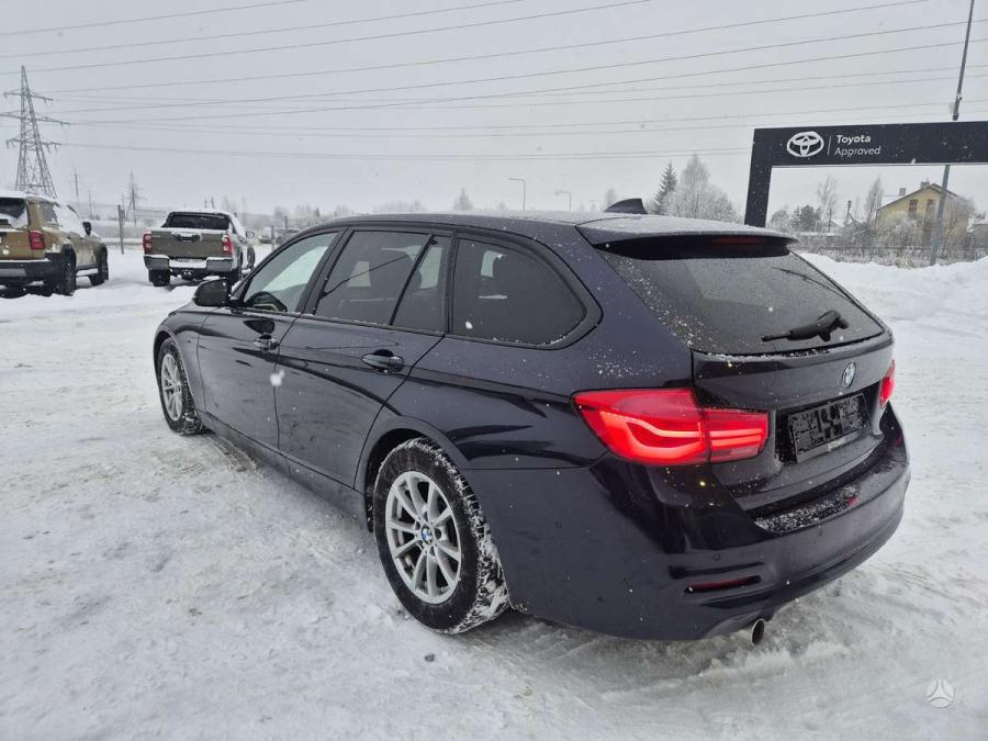 Blue BMW 318 2017 in Panevezys, with an engine capacity of 2.00 L and mileage of 312 thousand km for 8300 €, photo 5 on AUTOMOTO.COM.LV