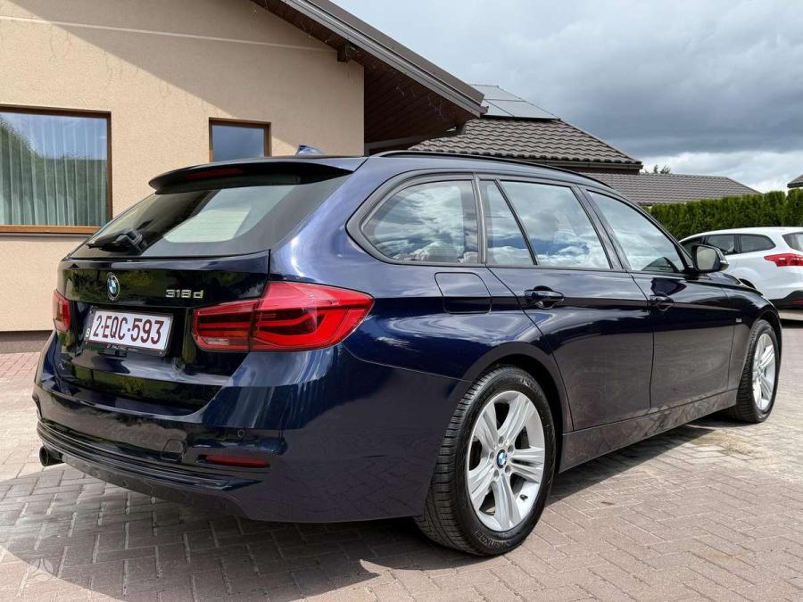 Blue BMW 318 2017 in Utena, with an engine capacity of 2.00 L and mileage of 283 thousand km for 8950 €, photo 5 on AUTOMOTO.COM.LV