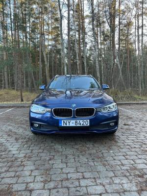 Blue BMW 318 2019 in Riga, with an engine capacity of 2.00 L and mileage of 267 thousand km for 14500 €, photo 3 on AUTOMOTO.COM.LV