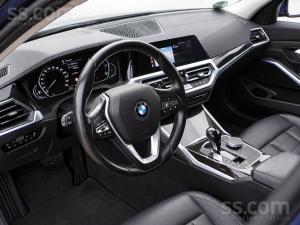 Синий БМВ 318 2020 в Рига, объемом двигателя 2.00 л и пробегом 226 тыс. км за 14900 €, фото 9 на AUTOMOTO.COM.LV