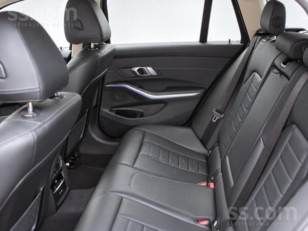 БМВ 318 2020 в Рига на AUTOMOTO.COM.LV Синий БМВ 318 2020 в Рига, объемом двигателя 2.00 л и пробегом 226 тыс. км за 14900 €, фото 11 на AUTOMOTO.COM.LV