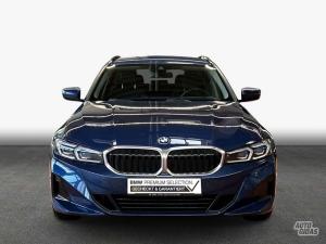 Blue BMW 318 2022 in Kaunas, with an engine capacity of 2.00 L and mileage of 82 thousand km for 30788 €, photo 4 on AUTOMOTO.COM.LV