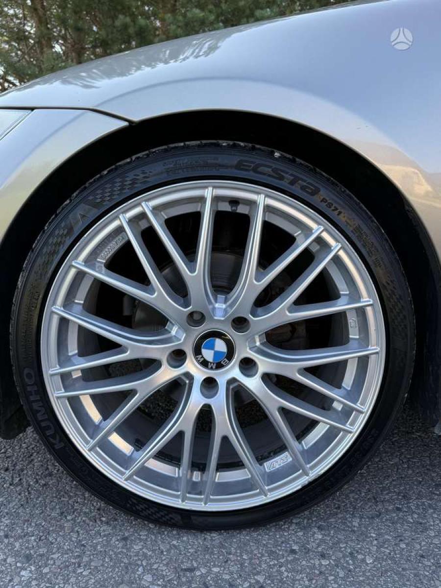 Brown BMW 318 2008 in Utena, with an engine capacity of 2.00 L and mileage of 292 thousand km for 3990 €, photo 12 on AUTOMOTO.COM.LV