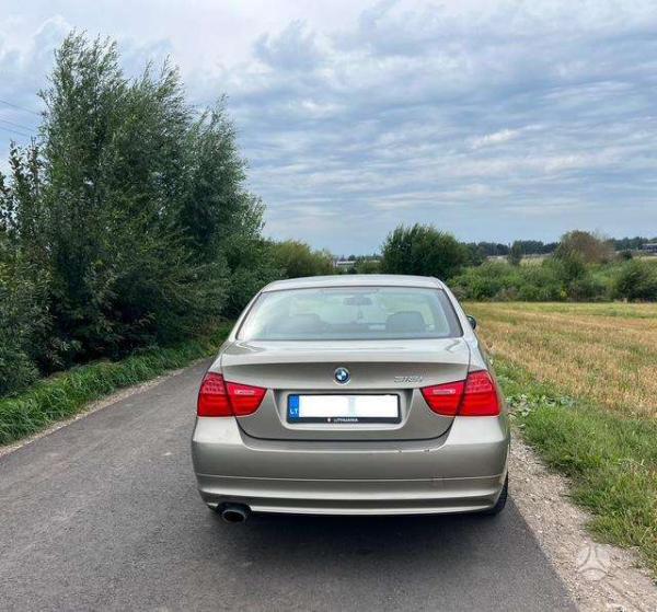 Brūns BMW 318 2009 Kauņa, ar dzinēja tilpumu 2.00 L un nobraukumu 208 tūkst. km par 3700 €, foto 4 vietnē AUTOMOTO.COM.LV