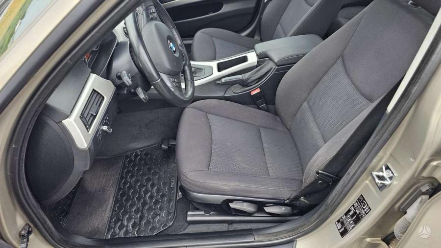 Brown BMW 318 2009 in Kaunas, with an engine capacity of 2.00 L and mileage of 208 thousand km for 3700 €, photo 12 on AUTOMOTO.COM.LV