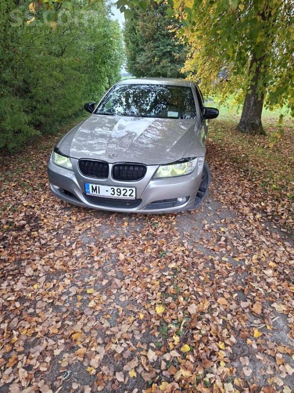 БМВ 318 2009 в Елгава на AUTOMOTO.COM.LV Коричневый БМВ 318 2009 в Елгава, объемом двигателя 1.80 л и пробегом 316 тыс. км за 4000 €, фото 3 на AUTOMOTO.COM.LV