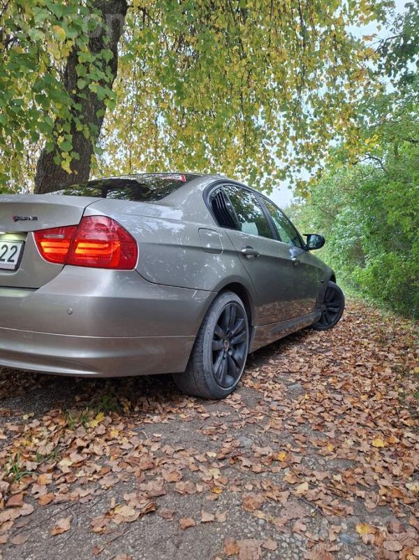 БМВ 318 2009 в Елгава на AUTOMOTO.COM.LV Коричневый БМВ 318 2009 в Елгава, объемом двигателя 1.80 л и пробегом 316 тыс. км за 4000 €, фото 5 на AUTOMOTO.COM.LV
