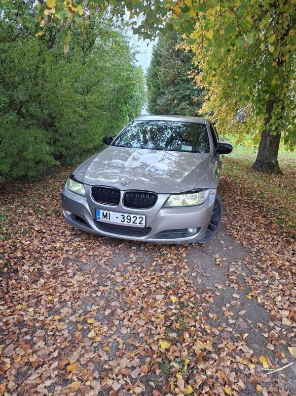 БМВ 318 2009 в Елгава на AUTOMOTO.COM.LV Коричневый БМВ 318 2009 в Елгава, объемом двигателя 1.80 л и пробегом 316 тыс. км за 4000 €, фото 7 на AUTOMOTO.COM.LV