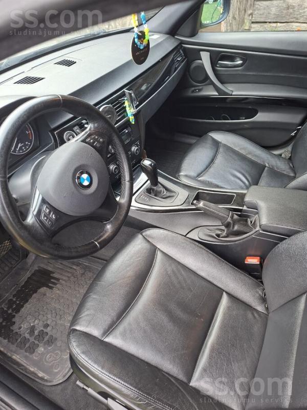 БМВ 318 2009 в Елгава на AUTOMOTO.COM.LV Коричневый БМВ 318 2009 в Елгава, объемом двигателя 1.80 л и пробегом 316 тыс. км за 4000 €, фото 8 на AUTOMOTO.COM.LV