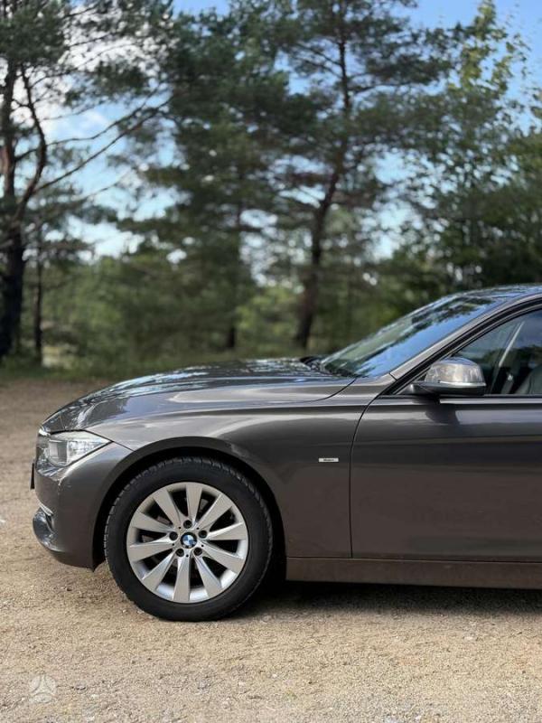 Brūns BMW 318 2013 Palanga, ar dzinēja tilpumu 2.00 L un nobraukumu 258 tūkst. km par 7600 €, foto 7 vietnē AUTOMOTO.COM.LV