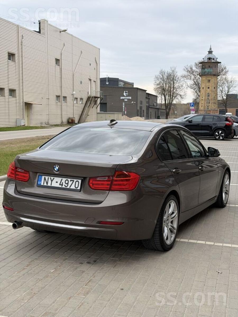 Brown BMW 318 2014 in Riga, with an engine capacity of 2.00 L and mileage of 173 thousand km for 8980 €, photo 5 on AUTOMOTO.COM.LV