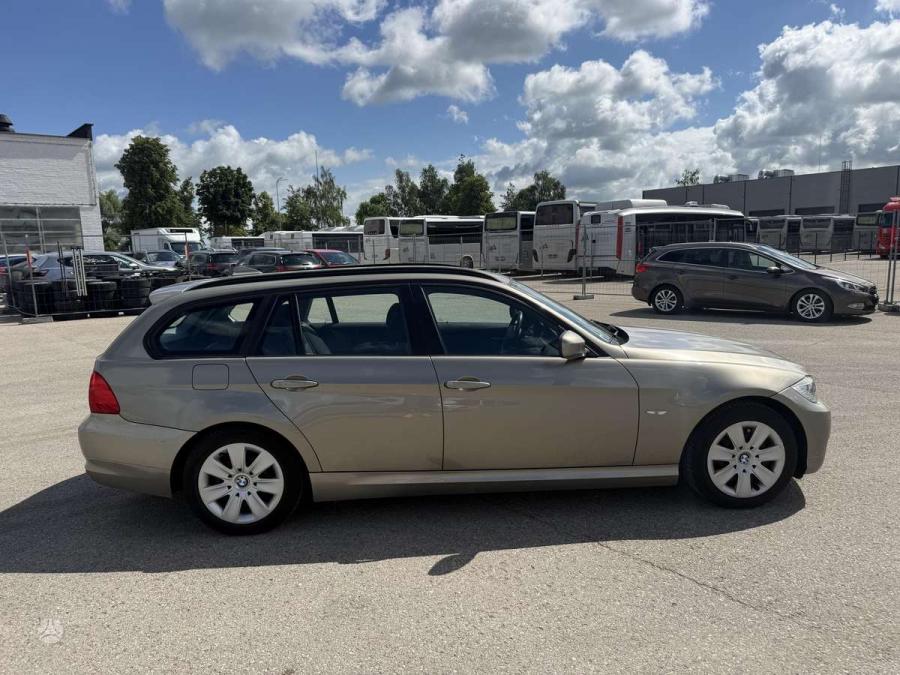 Brūns BMW 318 2010 Marijampole, ar dzinēja tilpumu 2.00 L un nobraukumu 230 tūkst. km par 3950 €, foto 6 vietnē AUTOMOTO.COM.LV