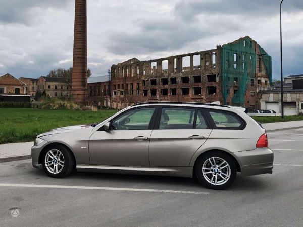 Brūns BMW 318 2011 Šauļi, ar dzinēja tilpumu 2.00 L un nobraukumu 247 tūkst. km par 4250 €, foto 1 vietnē AUTOMOTO.COM.LV