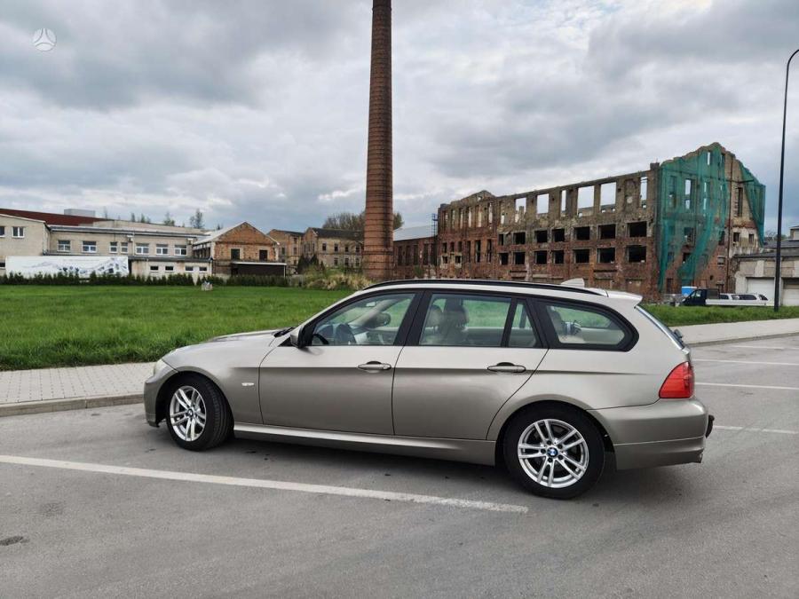 Brūns BMW 318 2011 Šauļi, ar dzinēja tilpumu 2.00 L un nobraukumu 247 tūkst. km par 4250 €, foto 4 vietnē AUTOMOTO.COM.LV