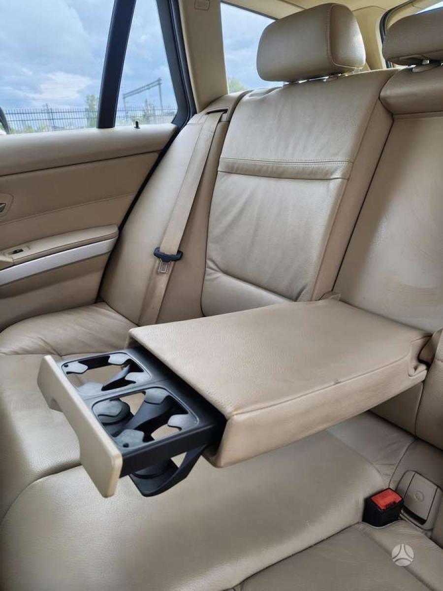 Brūns BMW 318 2011 Šauļi, ar dzinēja tilpumu 2.00 L un nobraukumu 247 tūkst. km par 4250 €, foto 25 vietnē AUTOMOTO.COM.LV
