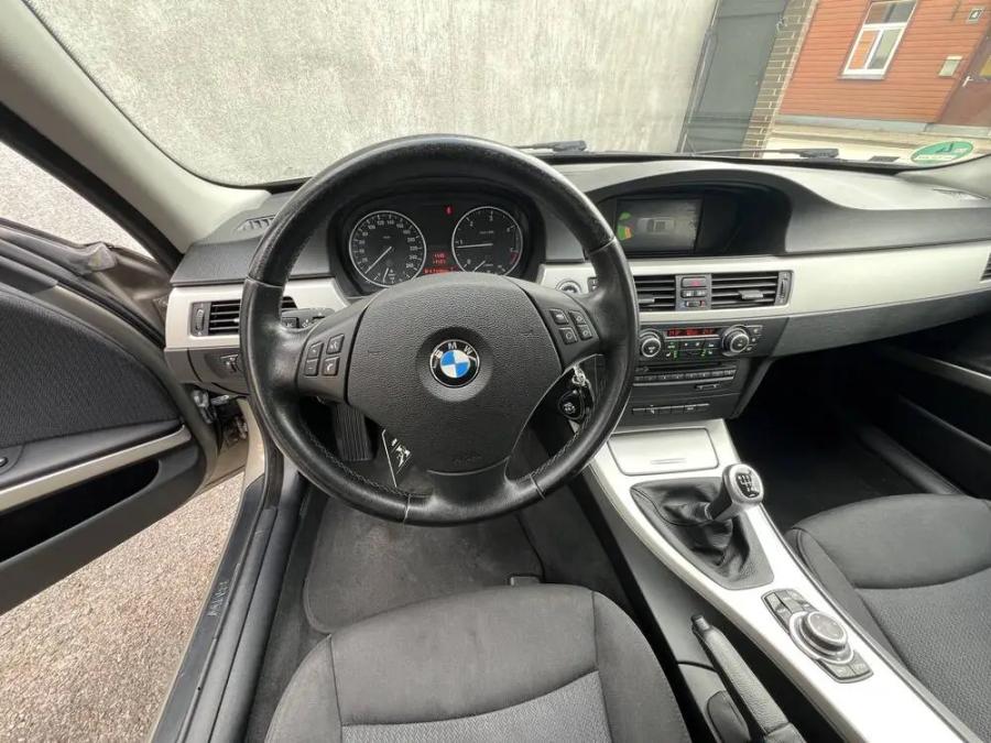 Brūns BMW 318 2011 Liepāja, ar dzinēja tilpumu 2.00 L un nobraukumu 273 tūkst. km par 4150 €, foto 10 vietnē AUTOMOTO.COM.LV