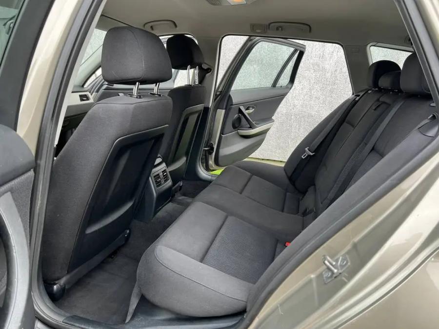 Brūns BMW 318 2011 Liepāja, ar dzinēja tilpumu 2.00 L un nobraukumu 273 tūkst. km par 4150 €, foto 12 vietnē AUTOMOTO.COM.LV
