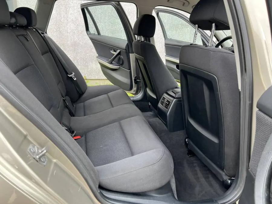 Brūns BMW 318 2011 Liepāja, ar dzinēja tilpumu 2.00 L un nobraukumu 273 tūkst. km par 4150 €, foto 14 vietnē AUTOMOTO.COM.LV