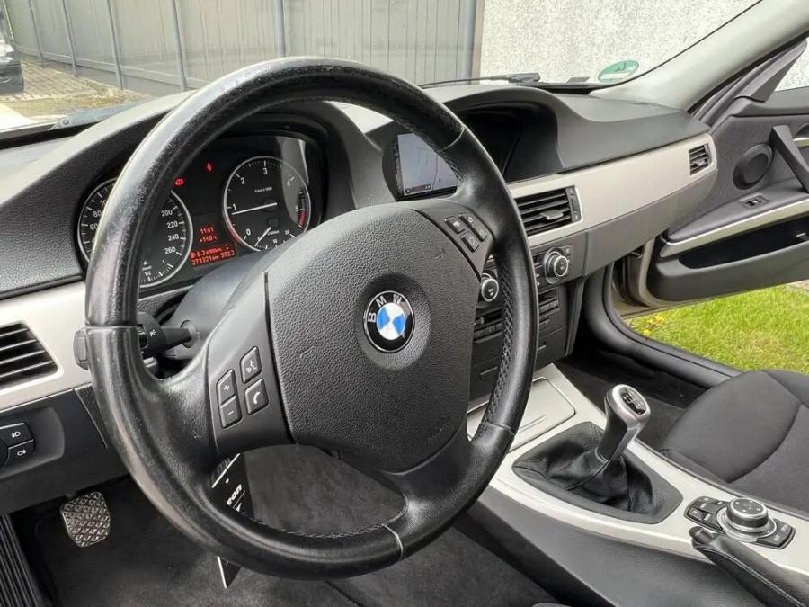 Brūns BMW 318 2011 Liepāja, ar dzinēja tilpumu 2.00 L un nobraukumu 273 tūkst. km par 4150 €, foto 17 vietnē AUTOMOTO.COM.LV