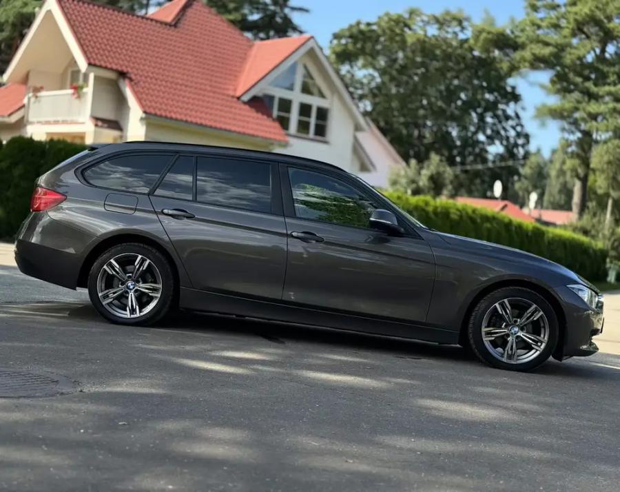Brown BMW 318 2013 in Jurmala, with an engine capacity of 2.00 L and mileage of 245 thousand km for 4500 €, photo 6 on AUTOMOTO.COM.LV