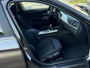 Brown BMW 318 2013 in Jurmala, with an engine capacity of 2.00 L and mileage of 245 thousand km for 4500 €, photo 9 on AUTOMOTO.COM.LV