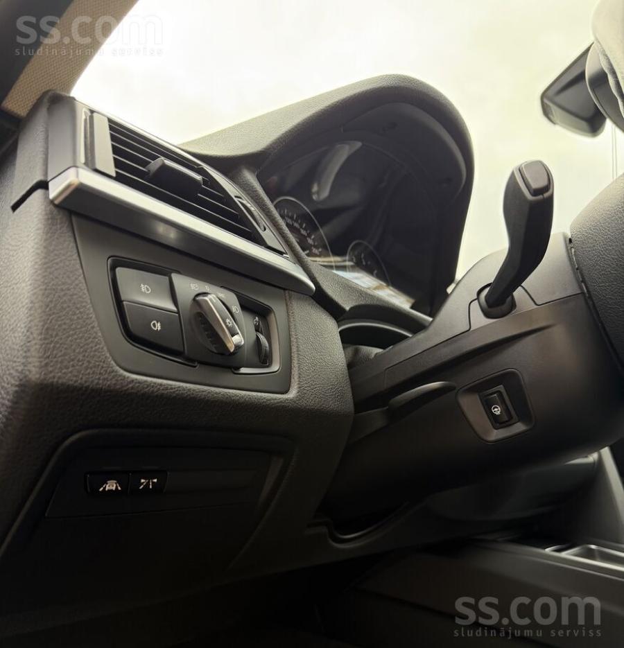 Brown BMW 318 2015 in Valmiera, with an engine capacity of 2.00 L and mileage of 234 thousand km for 7600 €, photo 23 on AUTOMOTO.COM.LV