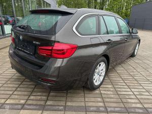 Brūns BMW 318 2017 Kauņa, ar dzinēja tilpumu 1.50 L un nobraukumu 214 tūkst. km par 9200 €, foto 4 vietnē AUTOMOTO.COM.LV