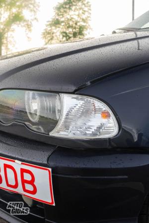 BMW 318 2002 in Marijampole, with an engine capacity of 1.80 L and mileage of 330 thousand km for 2500 €, photo 8 on AUTOMOTO.COM.LV