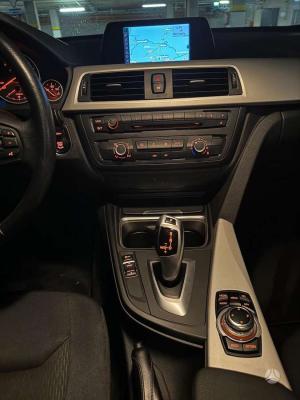 Black BMW 318 Gran Turismo 2013 in Kaunas, with an engine capacity of 2.00 L and mileage of 227 thousand km for 9600 €, photo 15 on AUTOMOTO.COM.LV