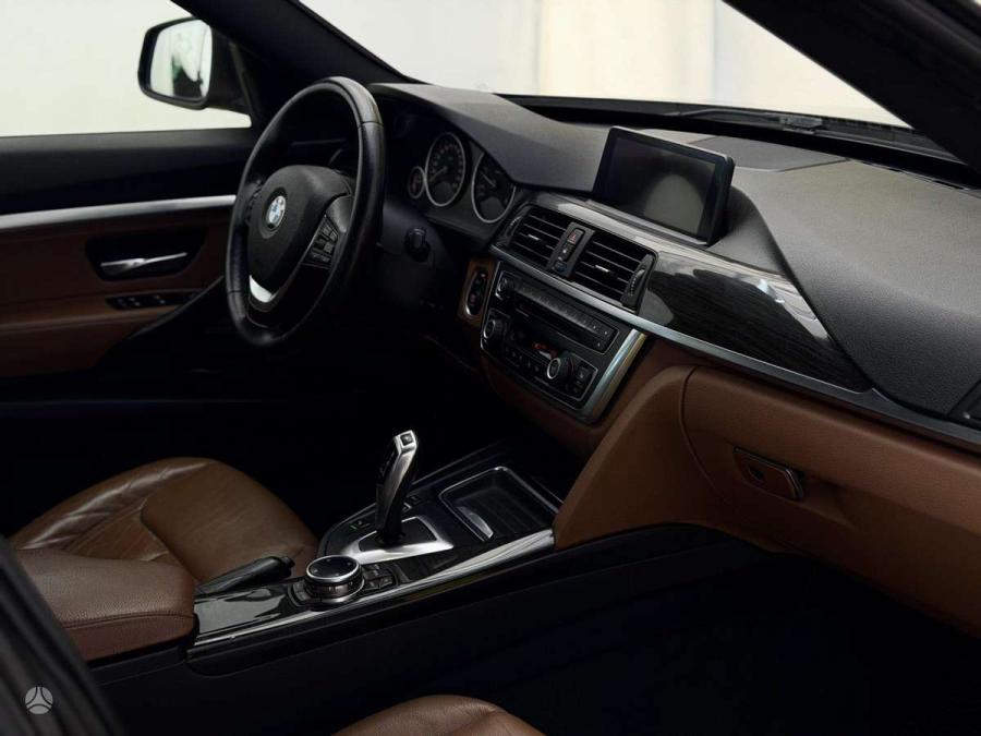 Black BMW 318 Gran Turismo 2013 in Vilnius, with an engine capacity of 2.00 L and mileage of 276 thousand km for 8990 €, photo 17 on AUTOMOTO.COM.LV