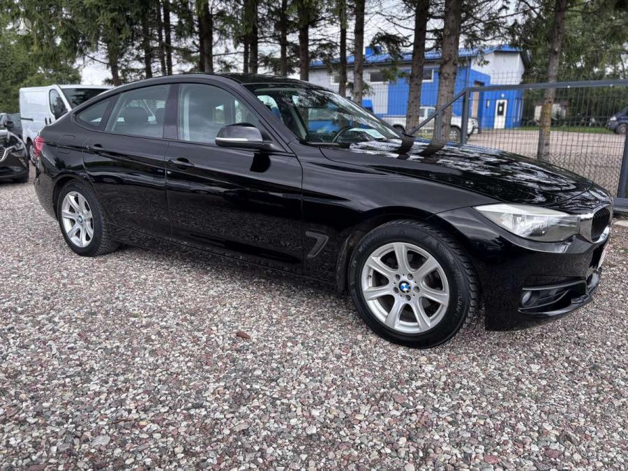 Black BMW 318 Gran Turismo 2013 in Gargzdai, with an engine capacity of 2.00 L and mileage of 254 thousand km for 8699 €, photo 5 on AUTOMOTO.COM.LV