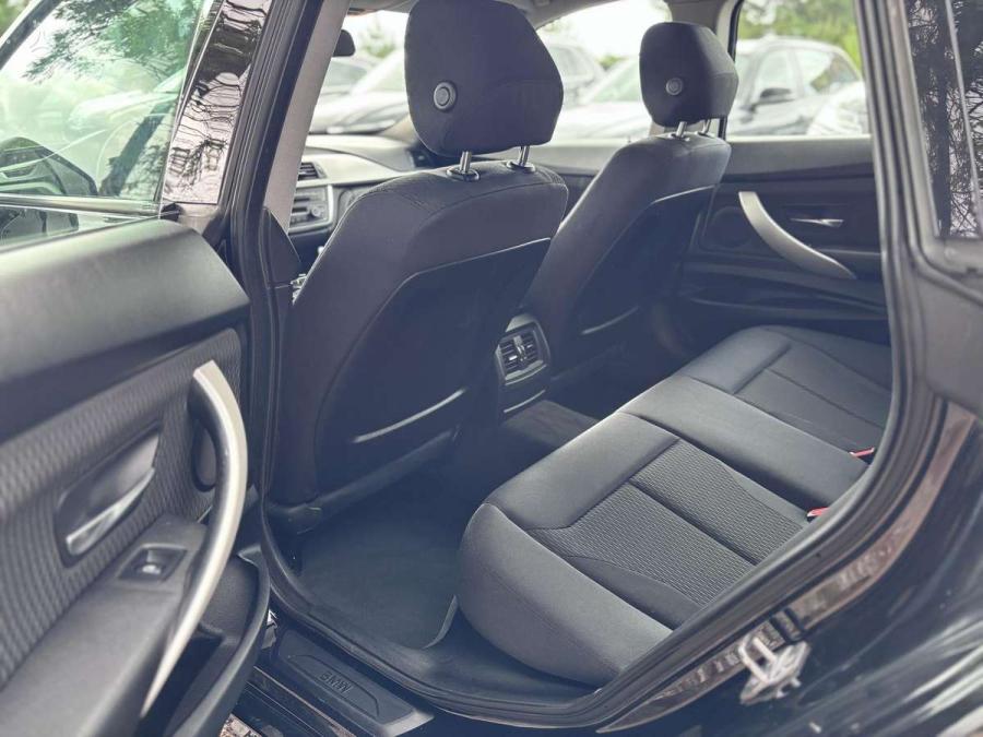 Black BMW 318 Gran Turismo 2013 in Gargzdai, with an engine capacity of 2.00 L and mileage of 254 thousand km for 8699 €, photo 14 on AUTOMOTO.COM.LV