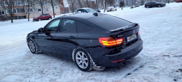 Black BMW 318 Gran Turismo 2016 in Siauliai, with an engine capacity of 2.00 L and mileage of 350 thousand km for 10999 €, photo 1 on AUTOMOTO.COM.LV