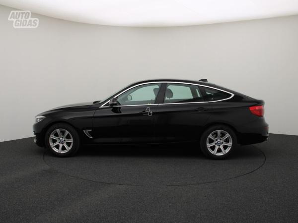 Black BMW 318 Gran Turismo 2017 in Vilnius, with an engine capacity of 2.00 L and mileage of 166 thousand km for 15599 €, photo 6 on AUTOMOTO.COM.LV
