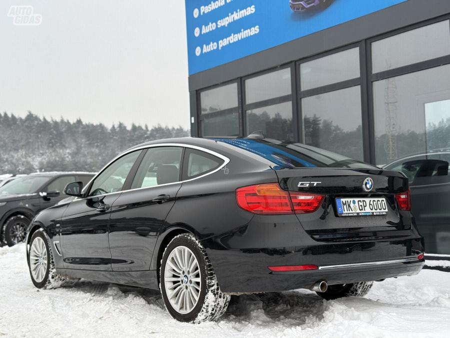 Black BMW 318 Gran Turismo 2015 in Vilnius, with an engine capacity of 2.00 L and mileage of 187 thousand km for 11550 €, photo 3 on AUTOMOTO.COM.LV