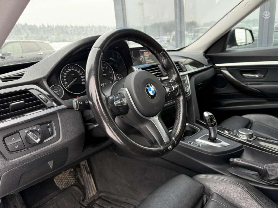 Black BMW 318 Gran Turismo 2015 in Vilnius, with an engine capacity of 2.00 L and mileage of 187 thousand km for 11550 €, photo 7 on AUTOMOTO.COM.LV