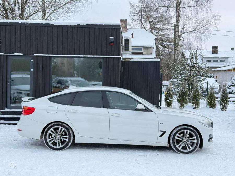 White BMW 318 Gran Turismo 2013 in Riga, with an engine capacity of 2.00 L and mileage of 349 thousand km for 8700 €, photo 3 on AUTOMOTO.COM.LV