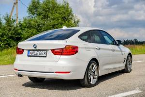 Balts BMW 318 Gran Turismo 2014 Šauļi, ar dzinēja tilpumu 2.00 L un nobraukumu 182 tūkst. km par 8599 €, foto 5 vietnē AUTOMOTO.COM.LV