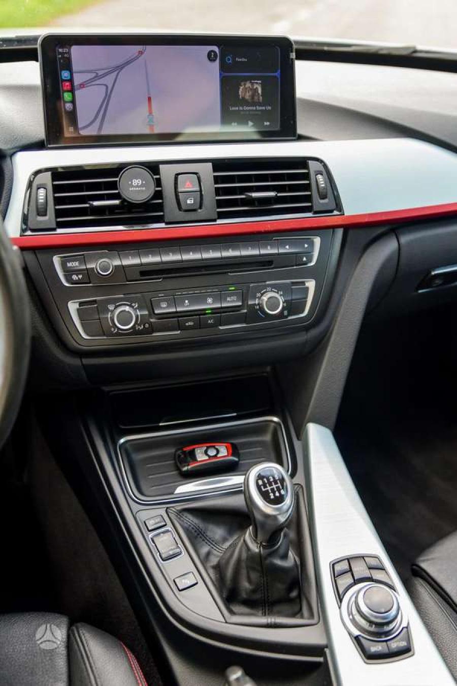 Balts BMW 318 Gran Turismo 2014 Šauļi, ar dzinēja tilpumu 2.00 L un nobraukumu 182 tūkst. km par 8599 €, foto 25 vietnē AUTOMOTO.COM.LV